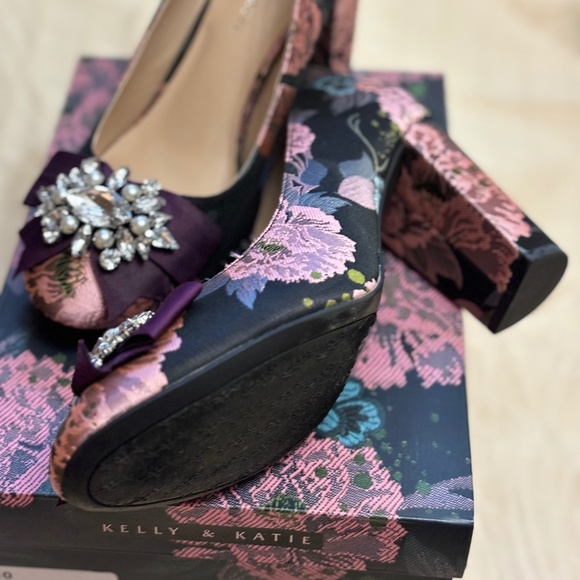 Kelly & Katie | Shoes | Kelly Katie | Poshmark